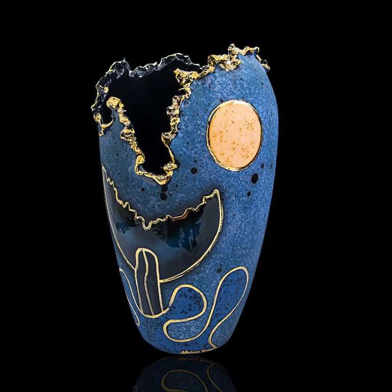 Sharon Penn 22k Whale Tail Blue Art Vase – Diva
