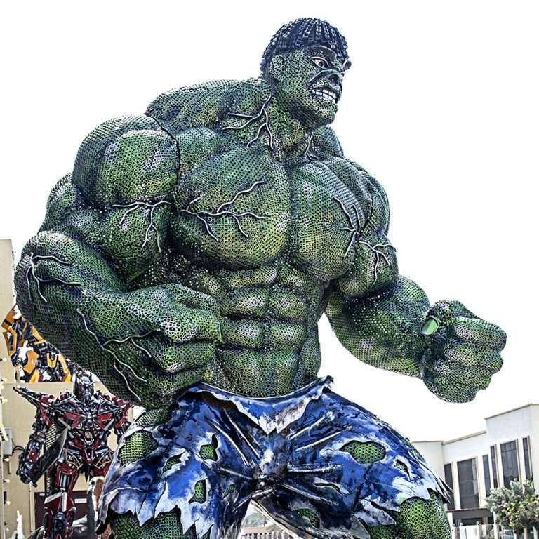 NEW: Modern Giant Marvel Sculpture Recycle Metal Incredible Hulk Statue ...