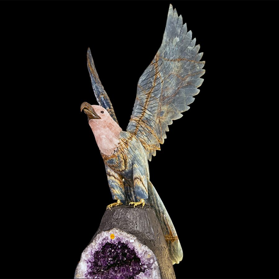 Blue Apatite Eagle carving on Amethyst Geode Cathedral base, 196 kg – Diva