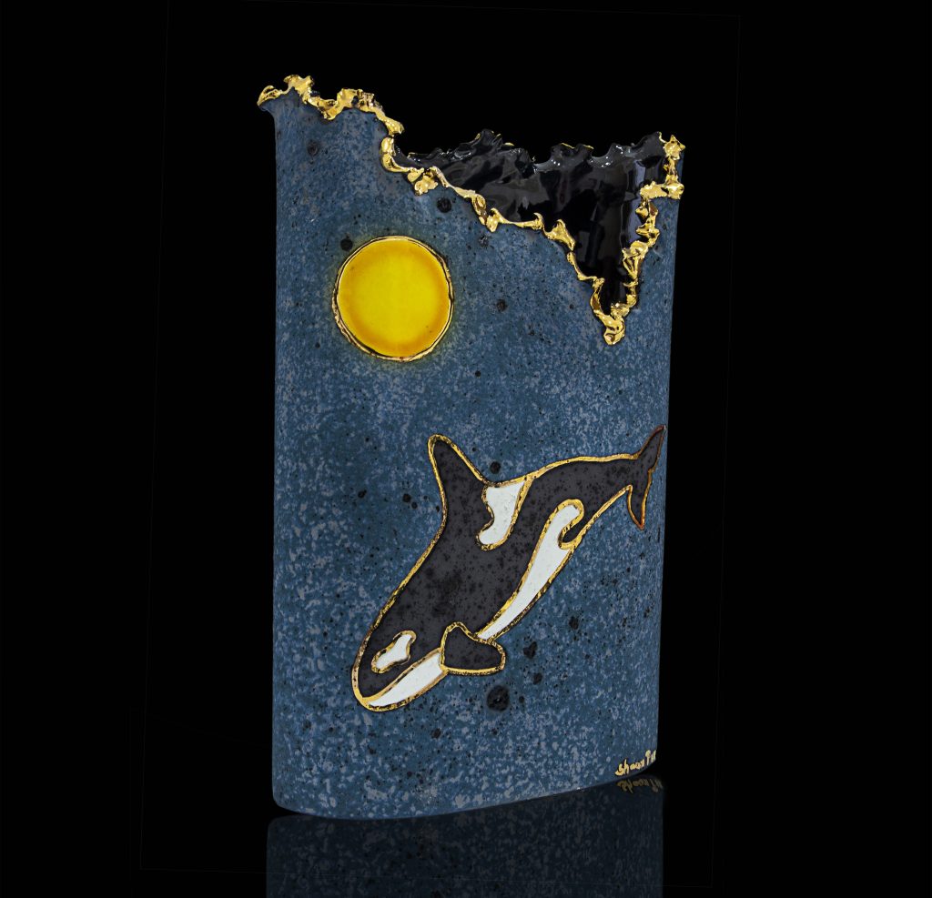 Square 22k Gold Sharon Penn Whale Art Vase – Diva