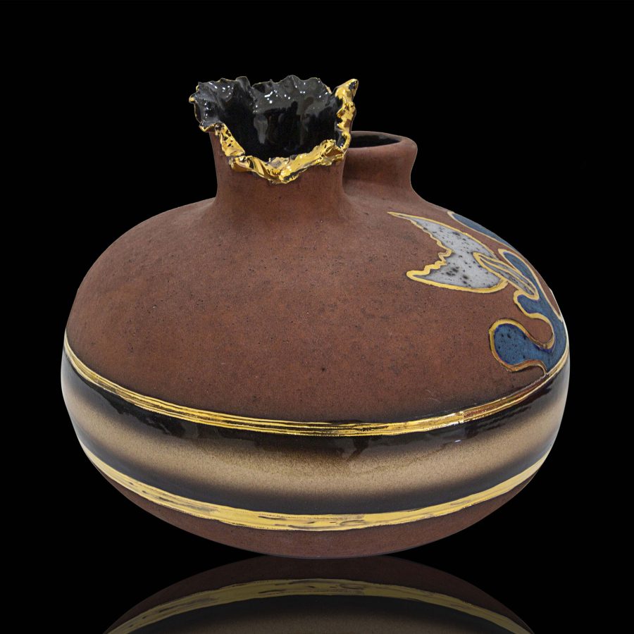 Original Sharon Penn Whale Tail Art Pottery Vase w/ 22K Gold Inlaid – Diva