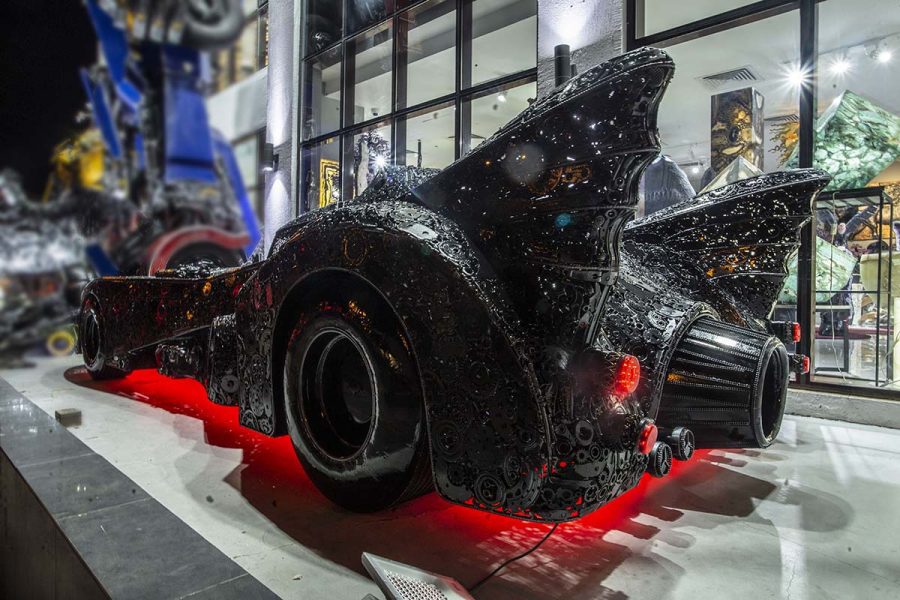 NEW: The BATMOBILE from “BATMAN RETURNS Movie” (Mercedes-Benz) – Diva